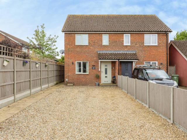 2 bedroom semi detached house for sale