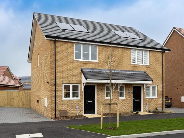 2 bedroom semi detached house for sale