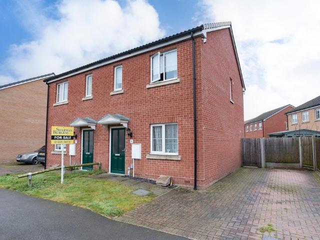 2 bedroom semi detached house for sale