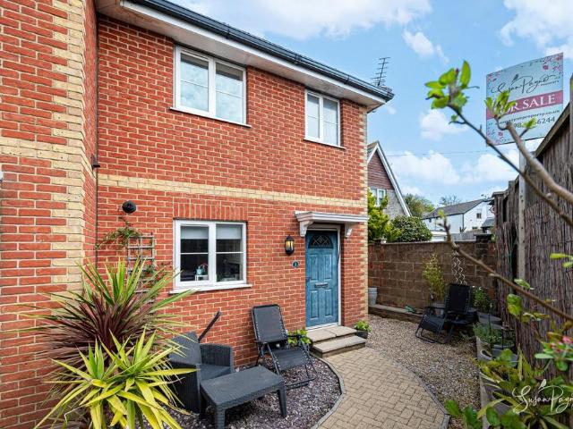 2 bedroom semi detached house for sale
