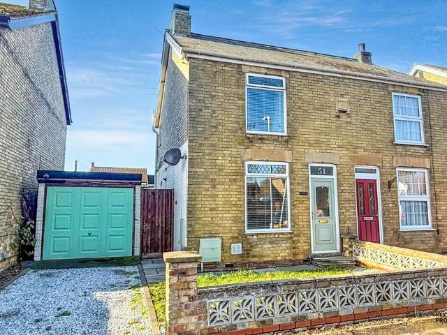 2 bedroom semi detached house for sale