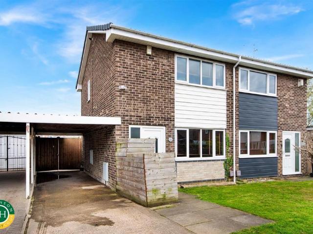 2 bedroom semi detached house for sale