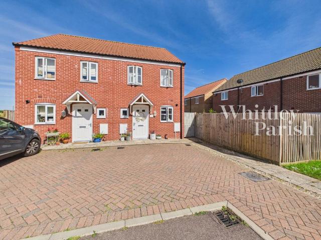 2 bedroom semi detached house for sale