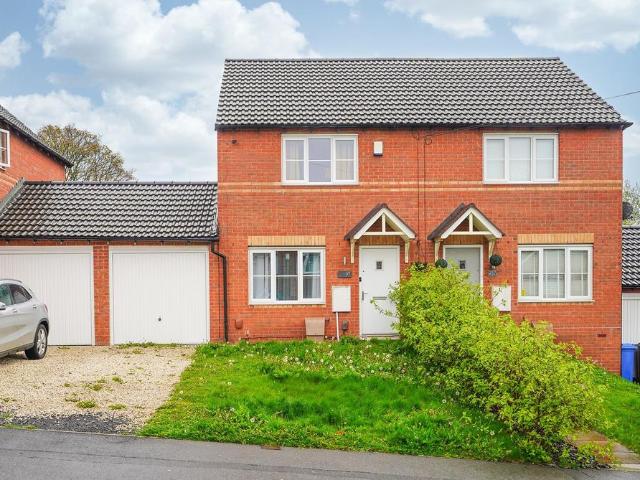 2 bedroom semi detached house for sale