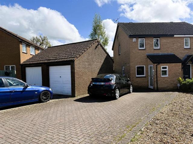 2 bedroom semi detached house for sale