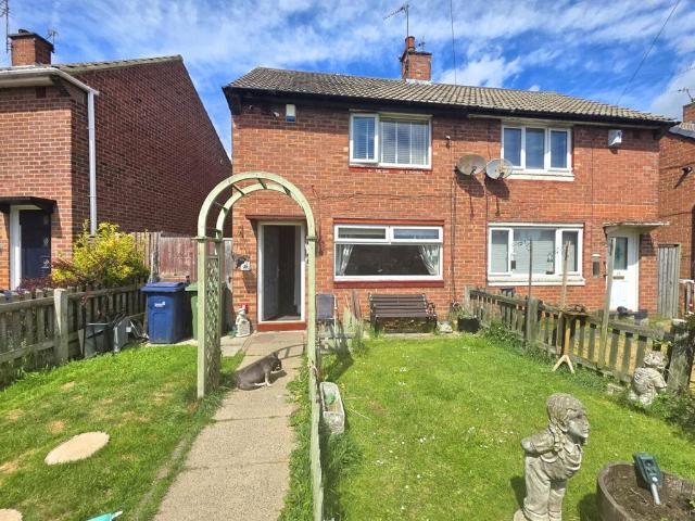 2 bedroom semi detached house for sale