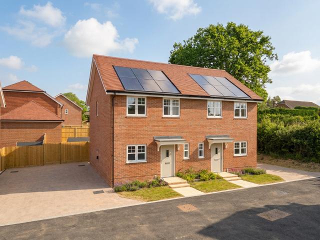 2 bedroom semi detached house for sale