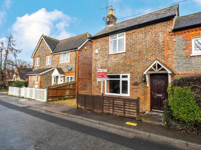 2 bedroom semi detached house for sale