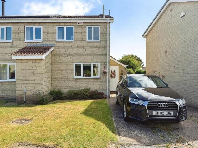2 bedroom semi detached house for sale