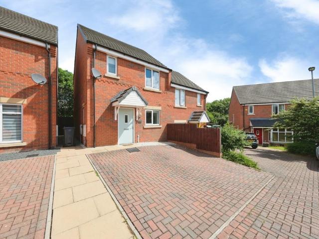 2 bedroom semi detached house for sale
