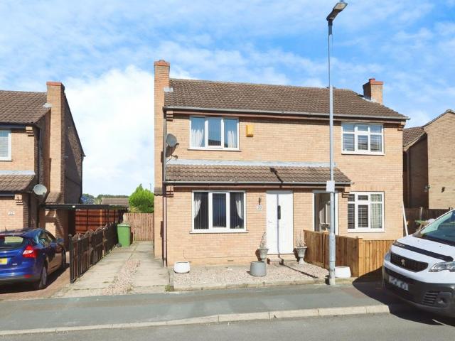 2 bedroom semi detached house for sale