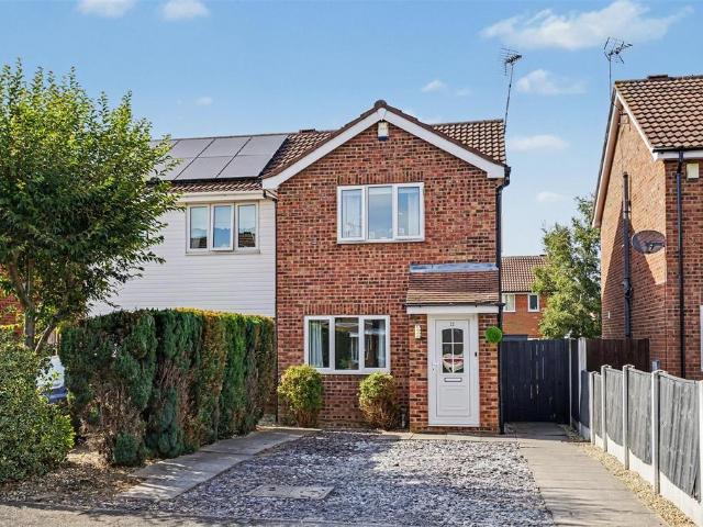 2 bedroom semi detached house for sale