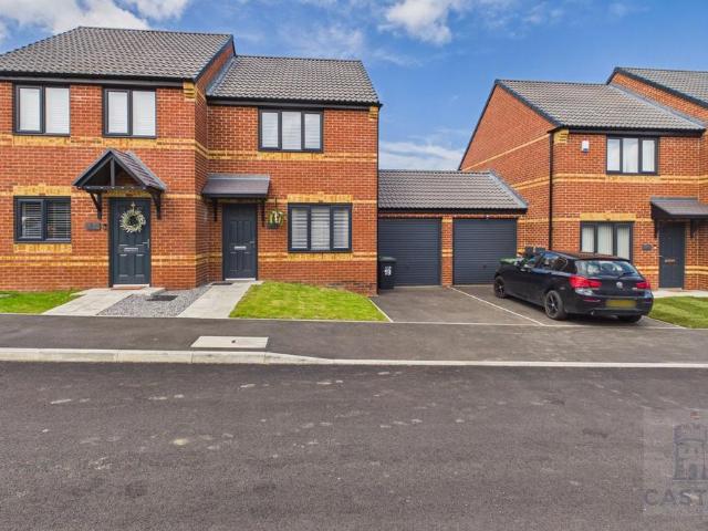 2 bedroom semi detached house for sale