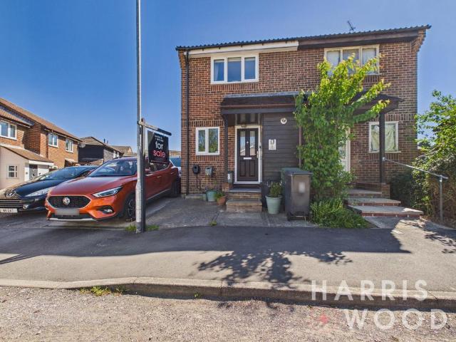 2 bedroom semi detached house for sale