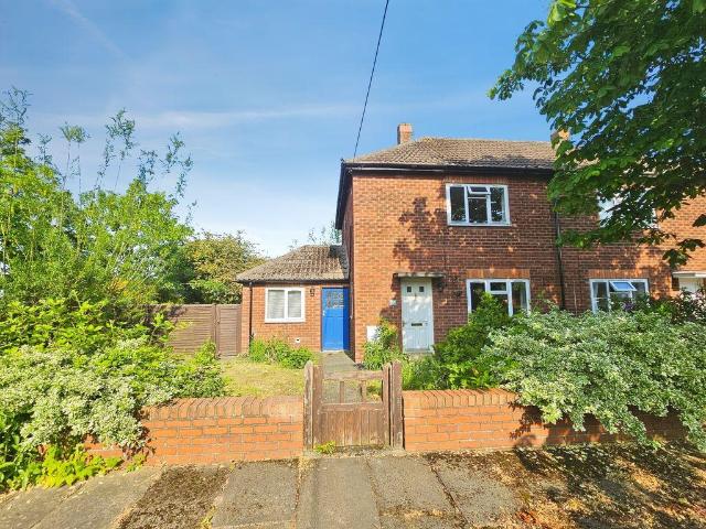 2 bedroom semi detached house for sale