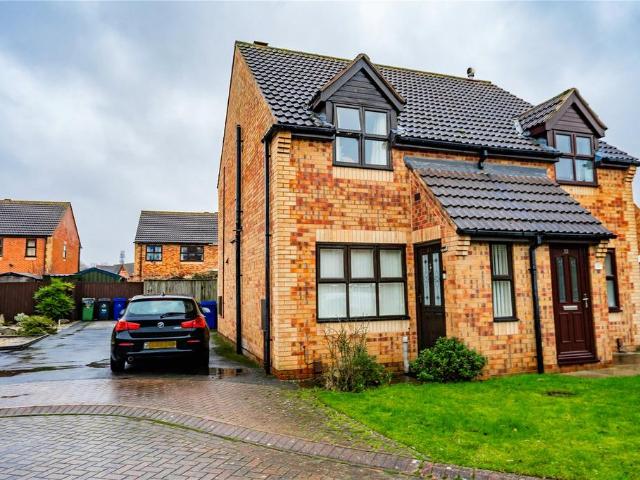 2 bedroom semi detached house for sale