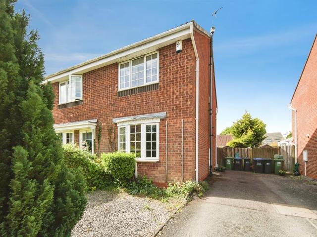 2 bedroom semi detached house for sale