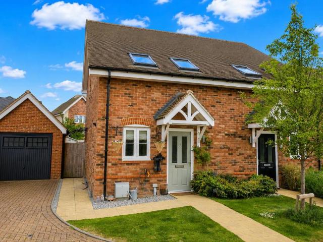 2 bedroom semi detached house for sale