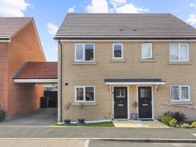 2 bedroom semi detached house for sale
