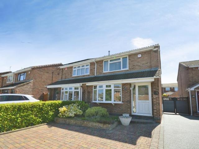 2 bedroom semi detached house for sale