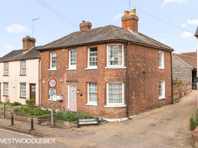 2 bedroom semi detached house for sale