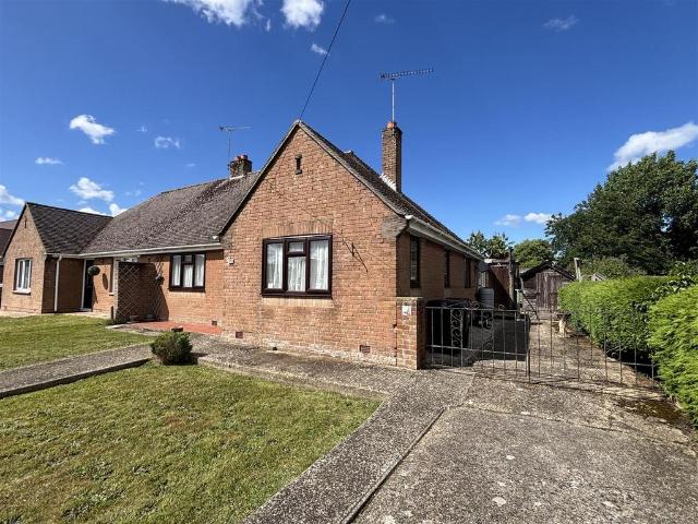 2 bedroom semi detached house for sale