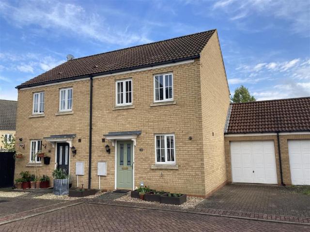 2 bedroom semi detached house for sale