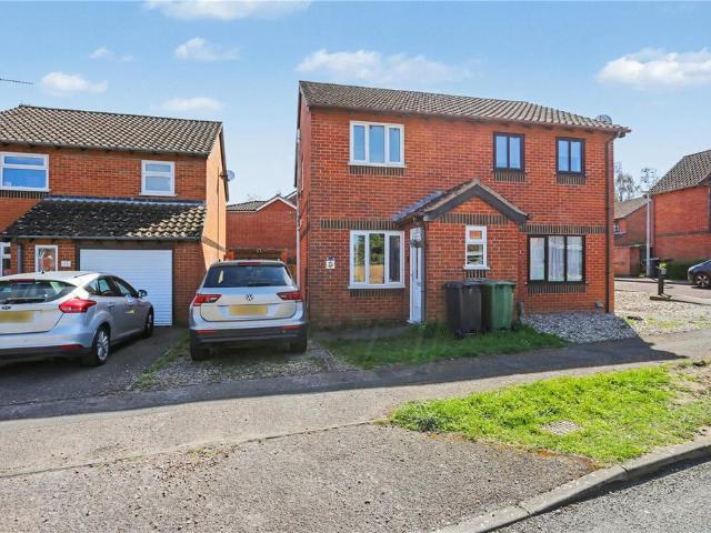 2 bedroom semi detached house for sale