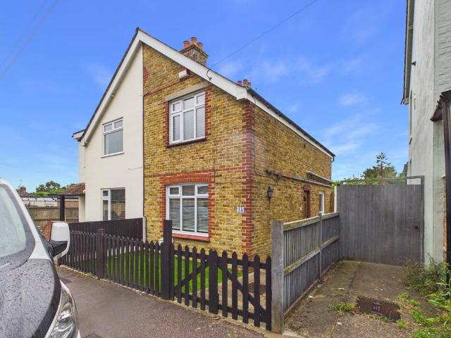 2 bedroom semi detached house for sale