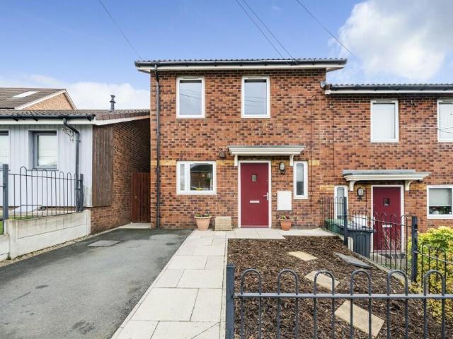 2 bedroom semi detached house for sale
