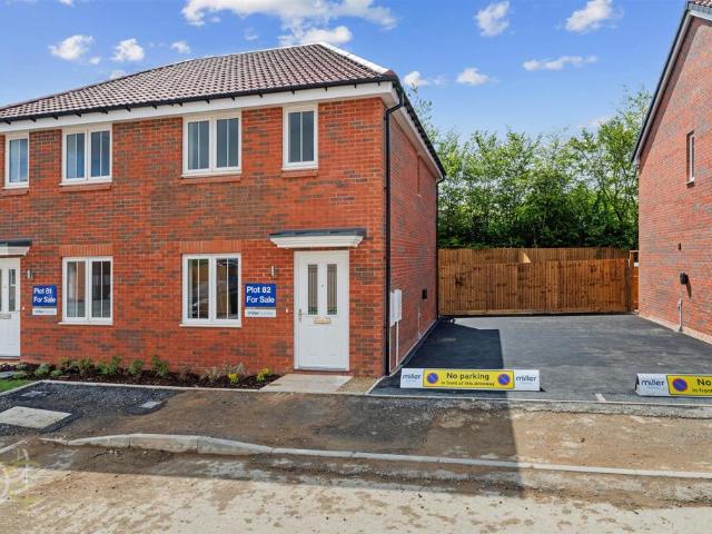 2 bedroom semi detached house for sale