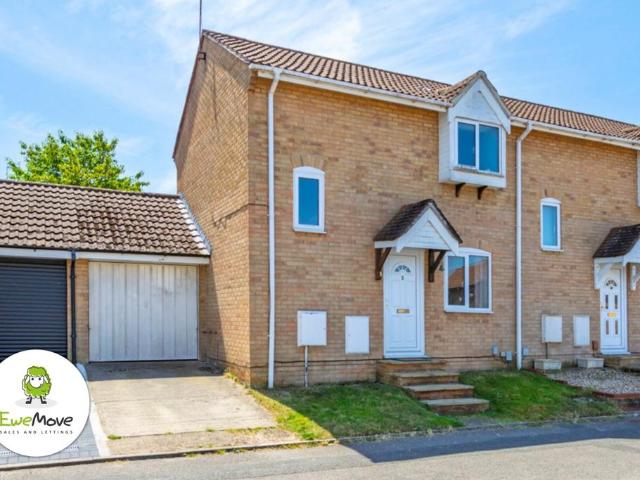2 bedroom semi detached house for sale