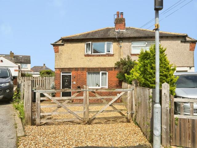 2 bedroom semi detached house for sale