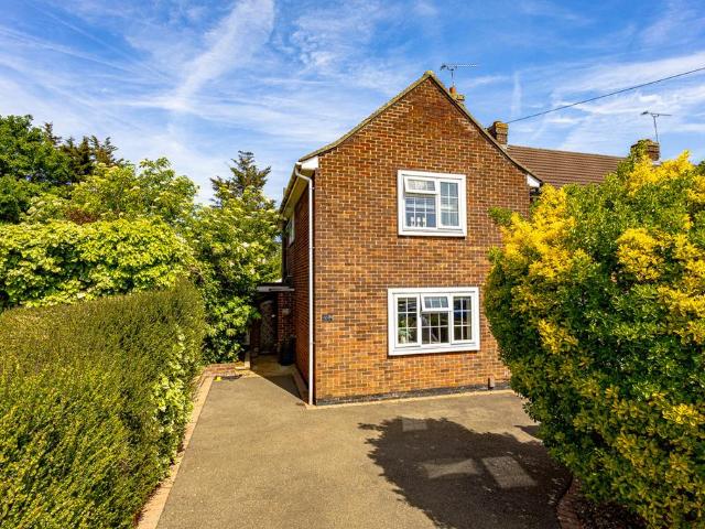 2 bedroom semi detached house for sale