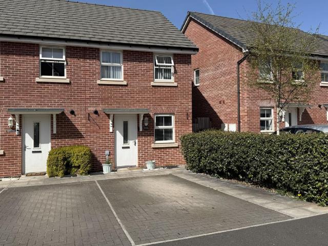 2 bedroom semi detached house for sale