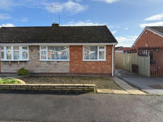 2 bedroom semi detached house for sale