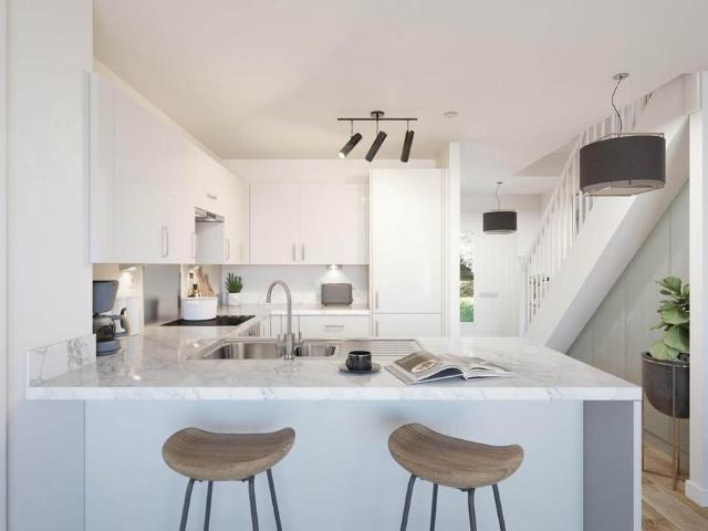 2 bedroom semi detached house for sale