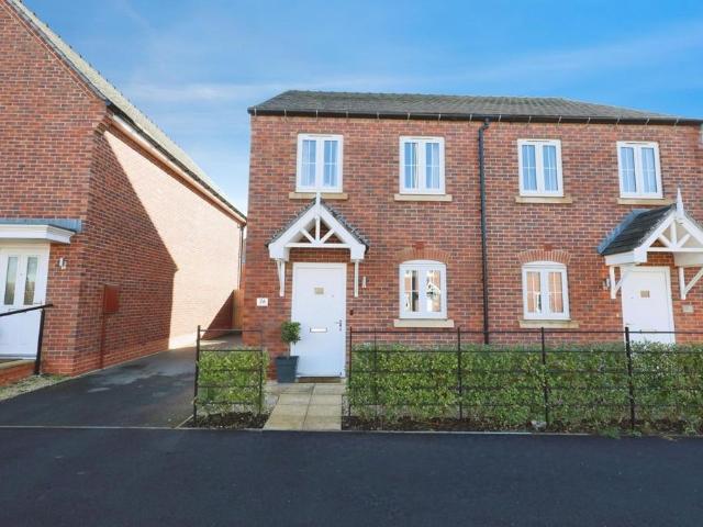 2 bedroom semi detached house for sale