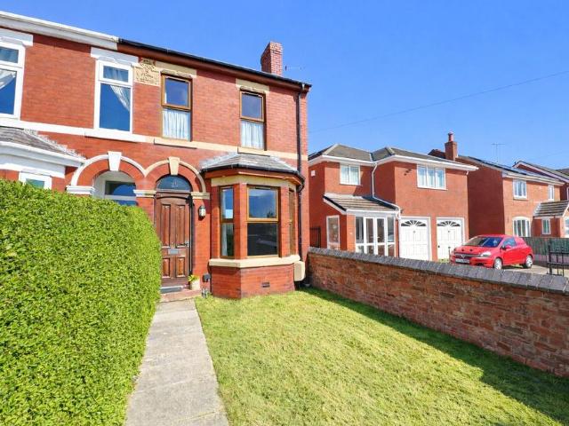 2 bedroom semi detached house for sale