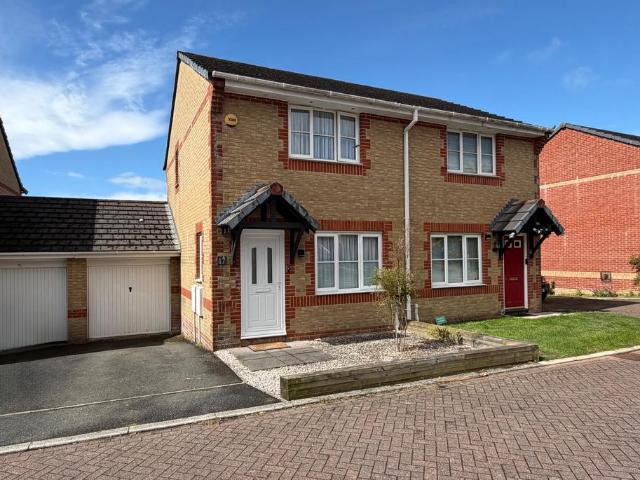 2 bedroom semi detached house for sale