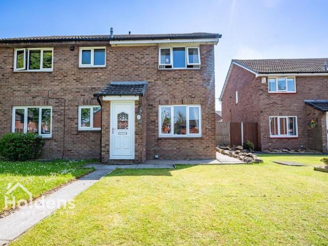 2 bedroom semi detached house for sale
