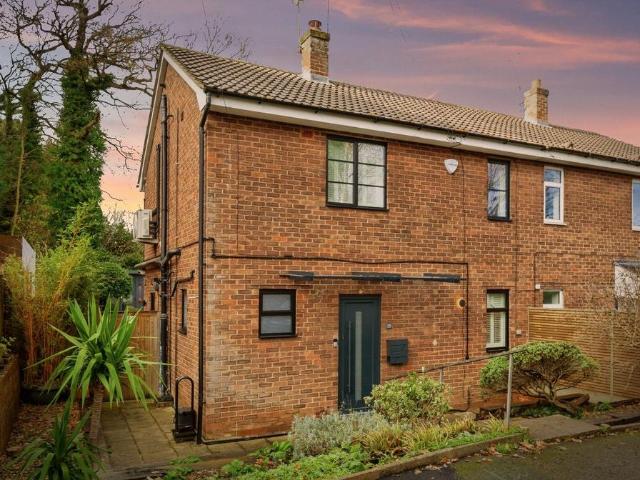 2 bedroom semi detached house for sale