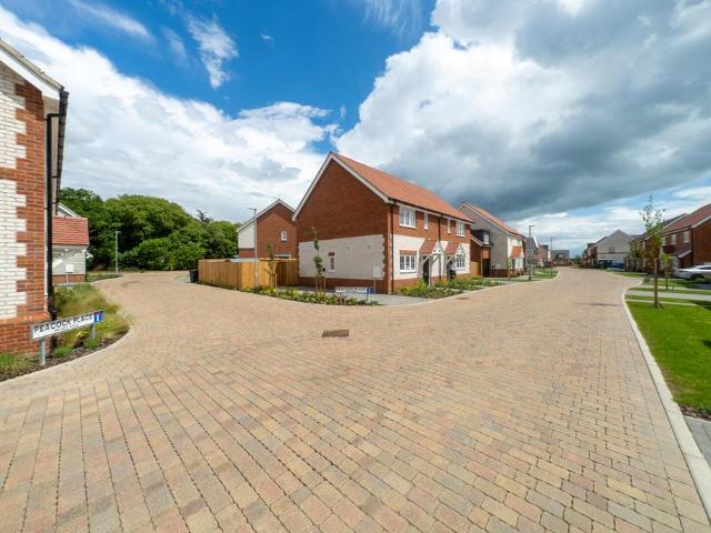 2 bedroom semi detached house for sale