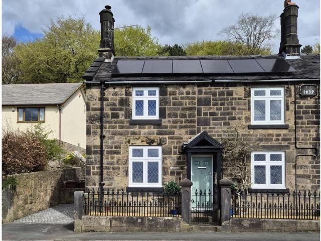 2 bedroom semi detached house for sale