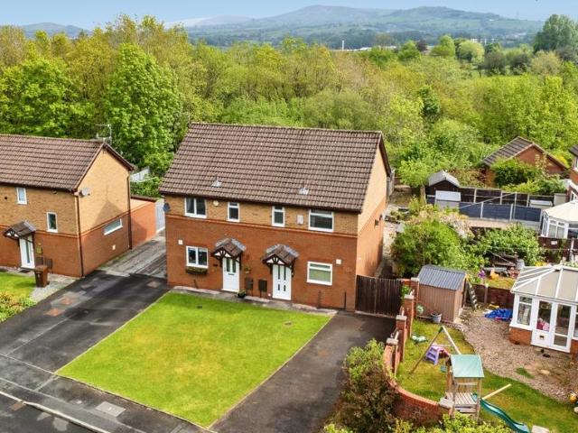 2 bedroom semi detached house for sale