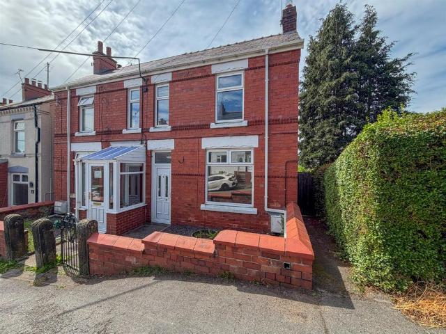 2 bedroom semi detached house for sale