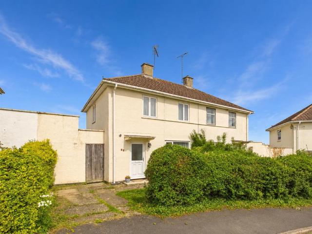 2 bedroom semi detached house for sale