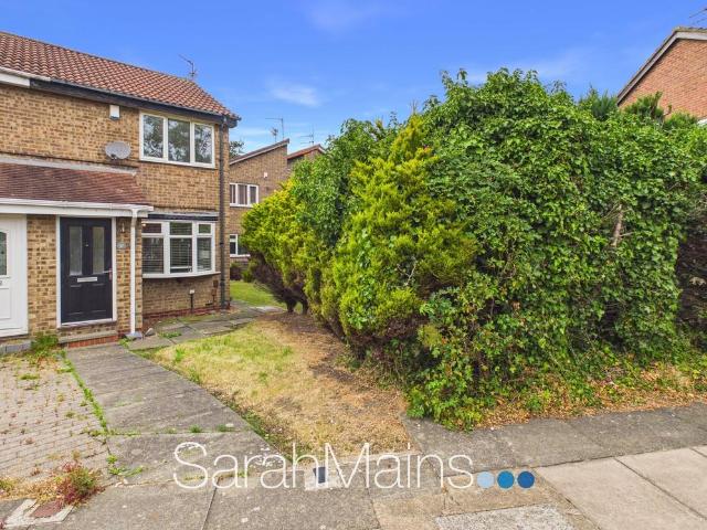 2 bedroom semi detached house for sale