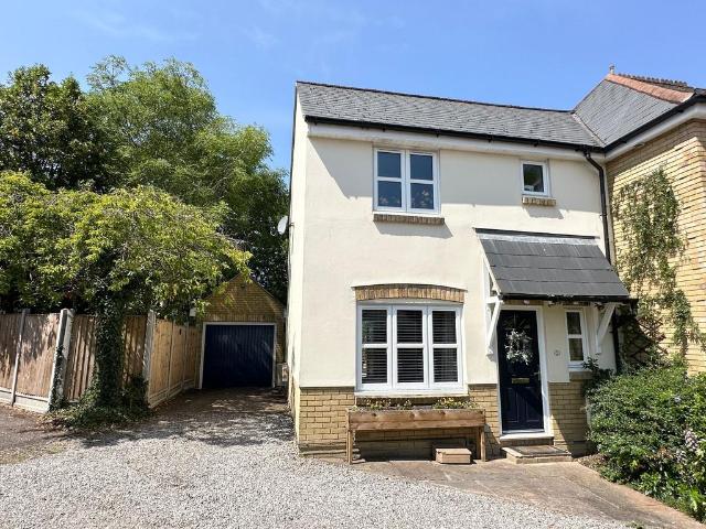 2 bedroom semi detached house for sale