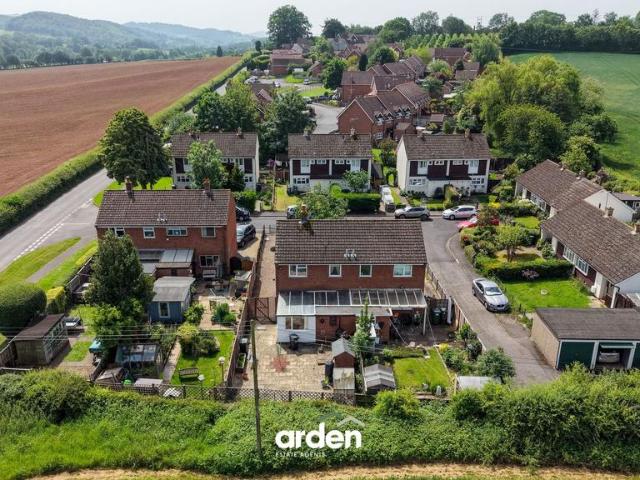 2 bedroom semi detached house for sale